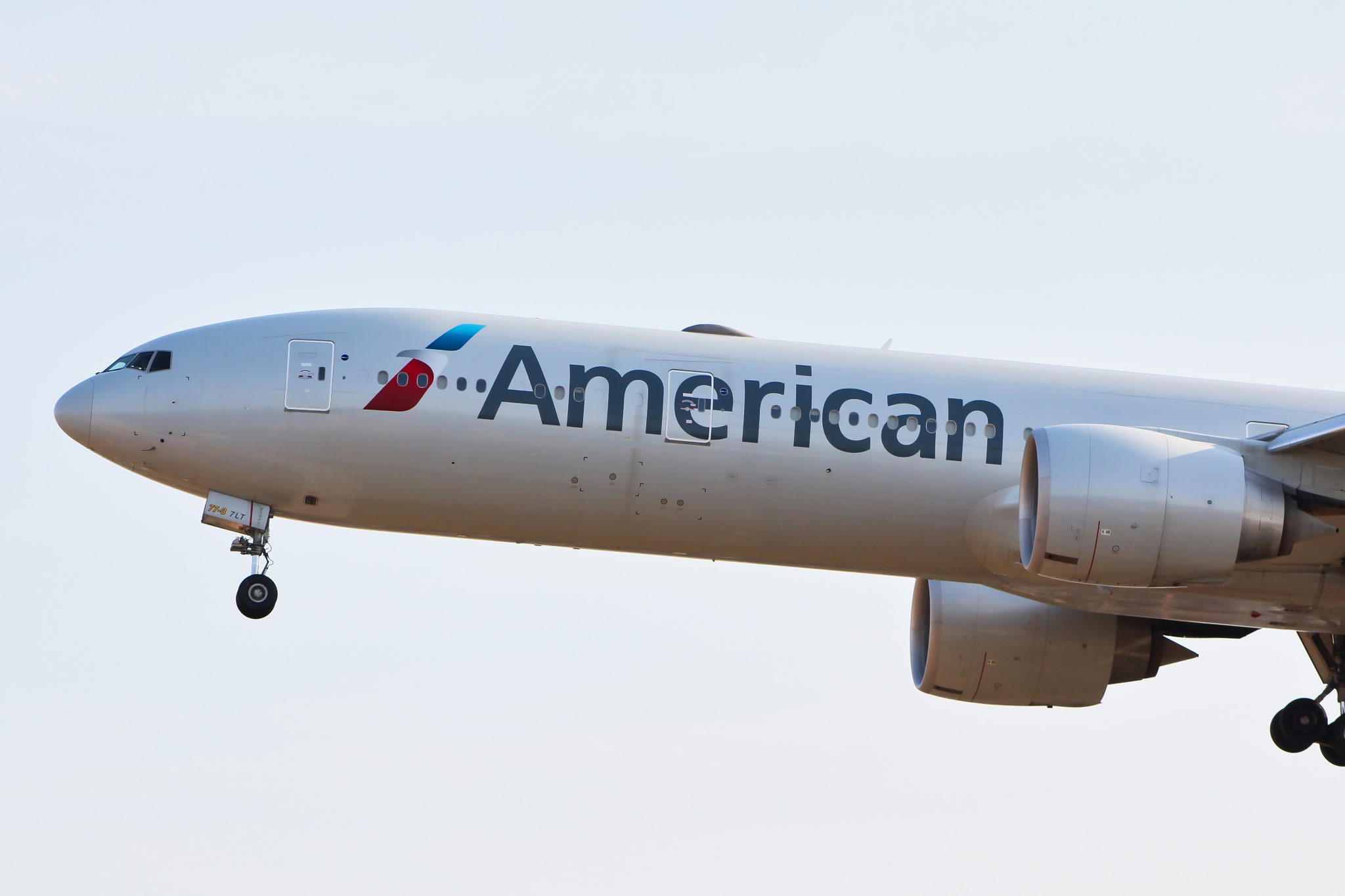 American Airlines Supercharges Chicago and Dallas as Network Strategy ...